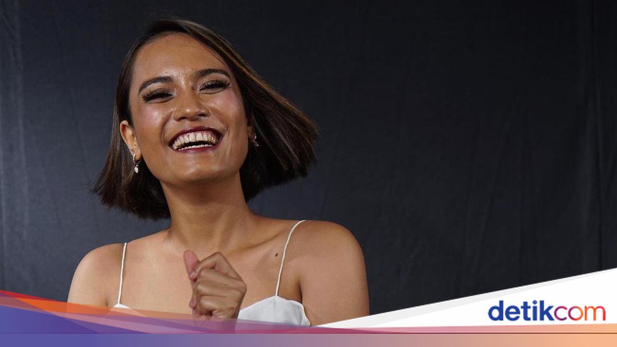 Maria Calista Cantik yang Kini Sibuk Jadi Dosen