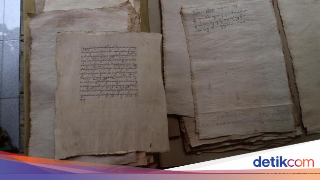 Melihat Produksi Kertas Dluwang di Bantul