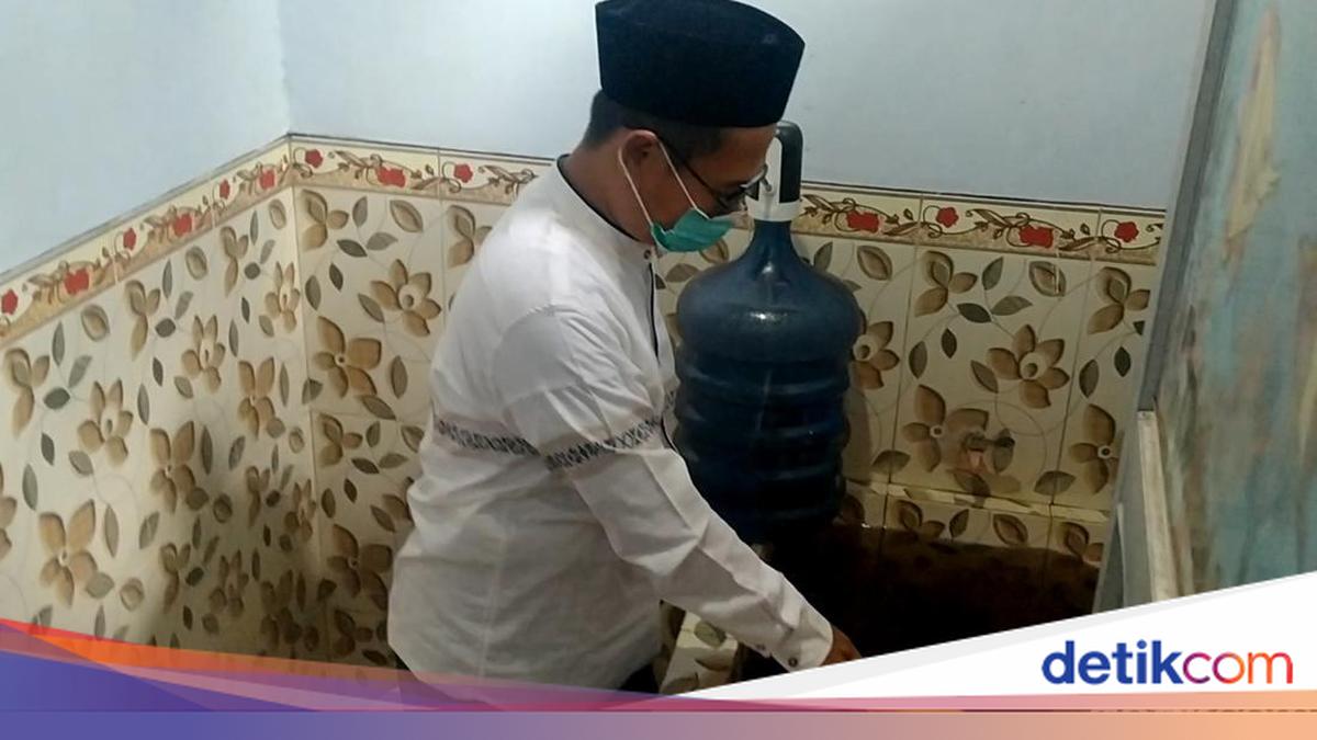 Viral Air Sumur Hitam Pekat di Pekalongan, Warga Tuding Ini Biangnya