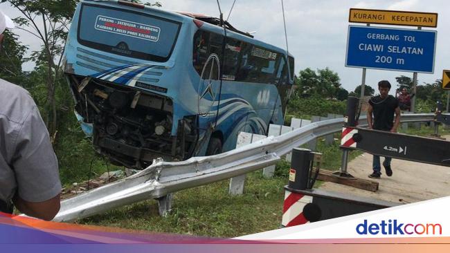 Kecelakaan Bus Tewaskan 2 Orang di Tol Bocimi, Ini Kata Pengelola