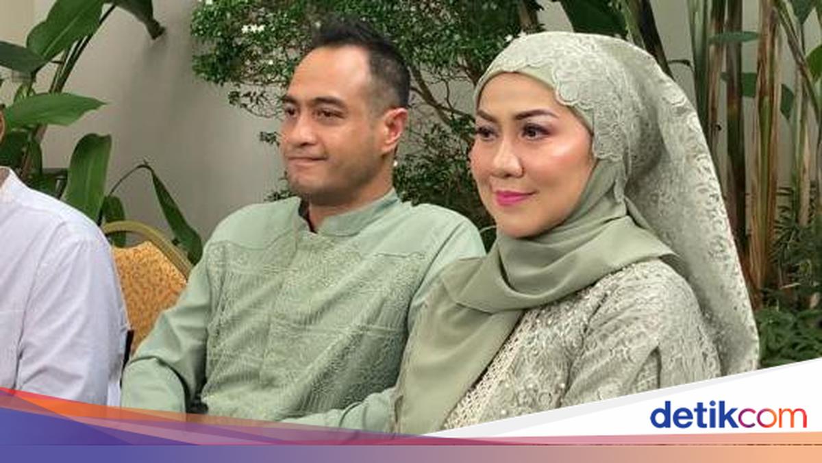 Venna Melinda Mau Punya Anak dari Ferry Irawan Meski Sudah 49 Tahun