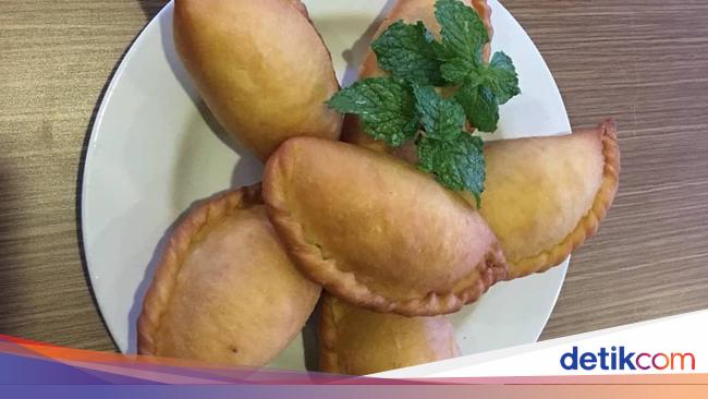 Ke Manado? Jangan Lupa Cobain Panada Isi Ikan yang Menggoyang Lidah