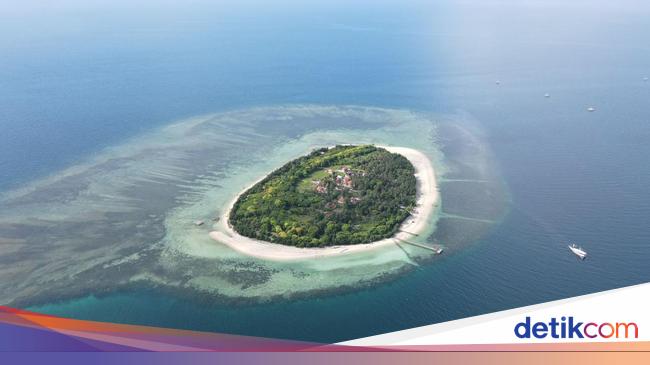 Snorkeling di Gili Labak yang Bikin Lupa Waktu
