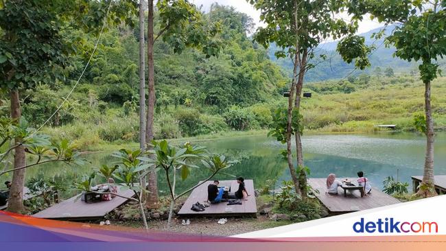 Mewah, Ngopi Estetik dengan Pemandangan Danau dan Gunung Guntur