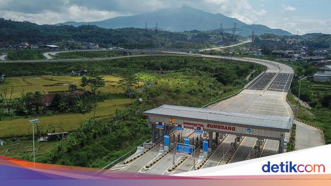 Foto Udara Proyek Tol Cisumdawu Seksi II yang Hampir Rampung Foto Udara Proyek Tol Cisumdawu Seksi II yang Hampir Rampung