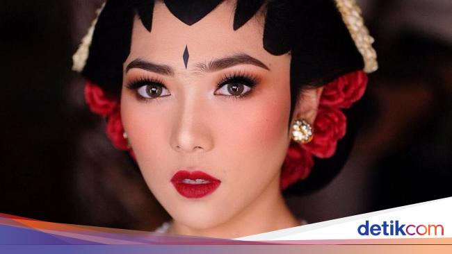 7 Inspirasi Makeup Pengantin Jawa, Menawan Dengan Paes & Riasan Simpel