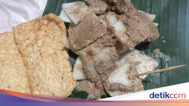 Mengenal Cabuk Rambak Khas Solo yang Berbalut Sambal Wijen dan Resepnya