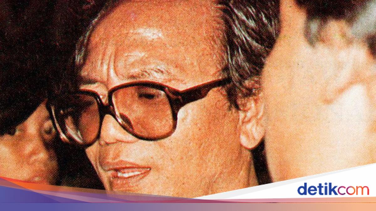 Arifin C. Noer, Sutradara Film G30S/PKI dan Deretan Karyanya