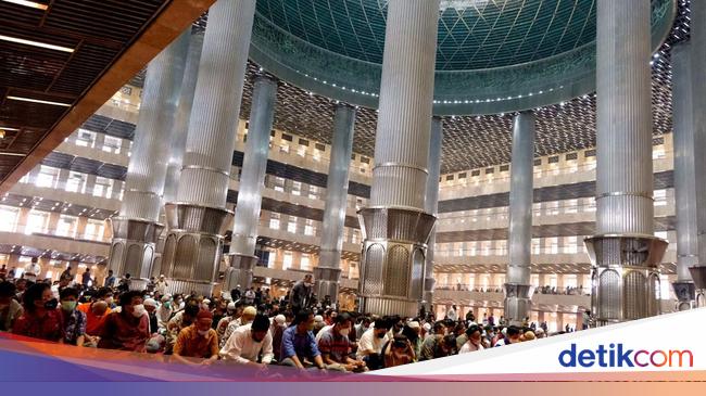 Sutrah Adalah: Pengertian, Hadits dan Bentuknya