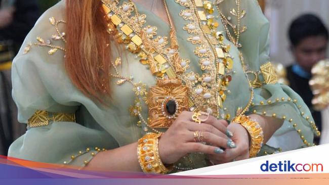 Tentang Baju Bodo dari Suku Bugis