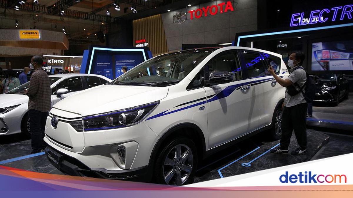 Innova Hybrid Sudah Bisa Dipesan, Booking Fee-nya Rp 5 Juta