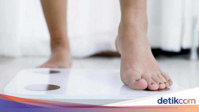Cara Hitung Berat Badan Ideal Pria dan Wanita