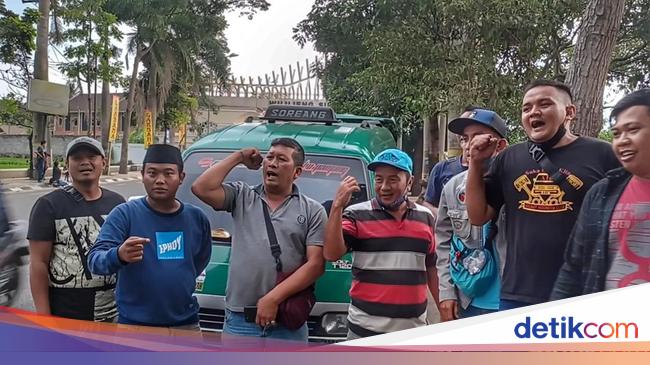 TMP Beroperasi, Sopir Angkot Soreang-Leuwipanjang Meradang
