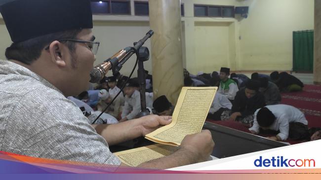 Kisah Ponpes Dar Al-Taubah dan Syiar Agama di Lokalisasi Saritem