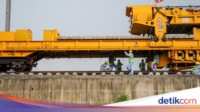 Duit KCIC Menipis, Proyek Kereta Cepat Jakarta-Bandung Terancam Molor Lagi Duit KCIC Menipis, Proyek Kereta Cepat Jakarta-Bandung Terancam Molor Lagi