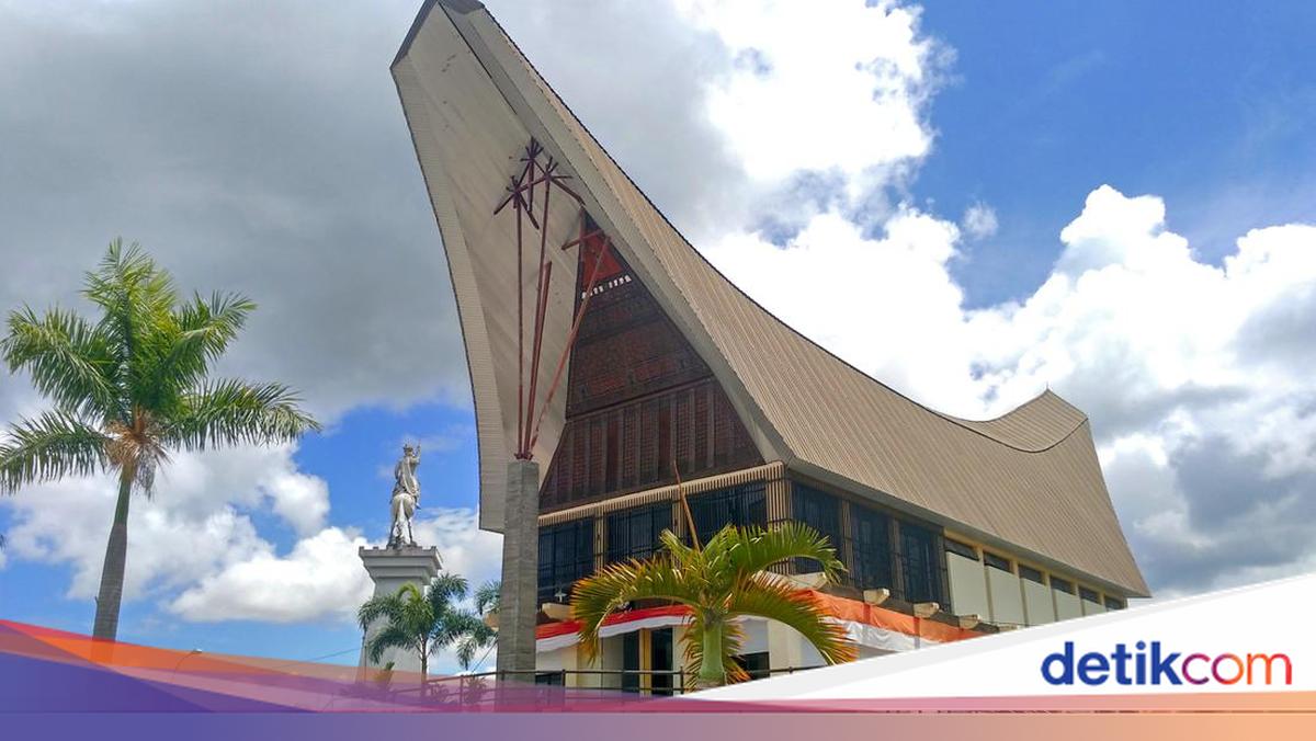 Fakta-fakta Tongkonan, Rumah Adat Toraja yang Kayunya Awet Ratusan Tahun