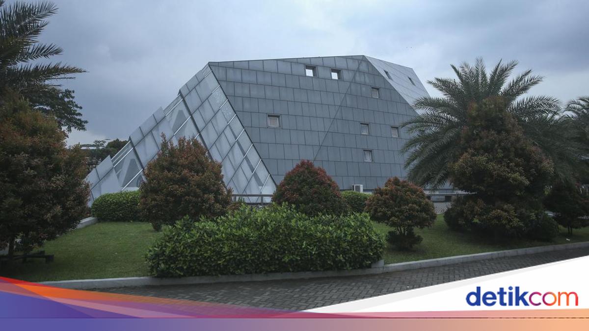 Rest Area KM 88B Punya Spot Foto 3D dan Masjid Ikonik Karya Ridwan Kamil