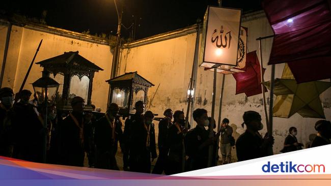 Kirab Malam Selikuran, Tradisi Sambut Malam Lailatul Qadar di Keraton Solo