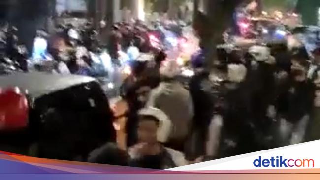 XTC Buka Suara Soal Aksi Konvoi-Pengeroyokan Brutal di Bandung