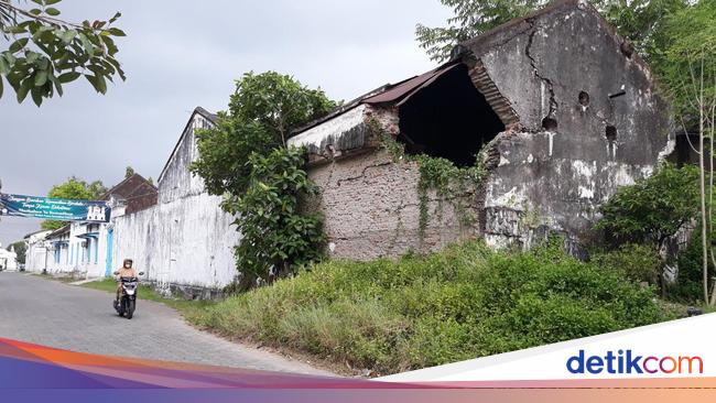 Tembok Ambrol Juga Terjadi di Keraton Solo, 4 Tahun Lebih Tak Ditangani