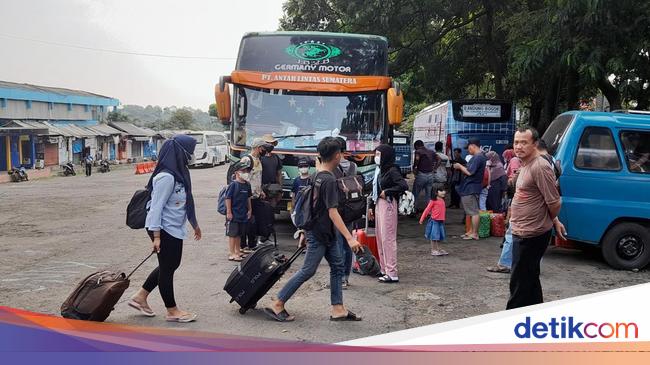 Tarif Bus di Terminal Baranangsiang Bogor Tujuan Jateng-Jatim Naik 100%!