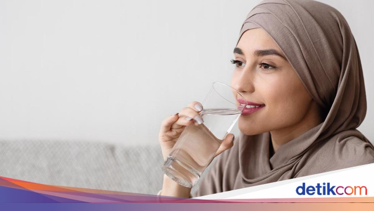Doa Minum Air Zamzam dan Keutamaannya Sesuai Hadits Nabi