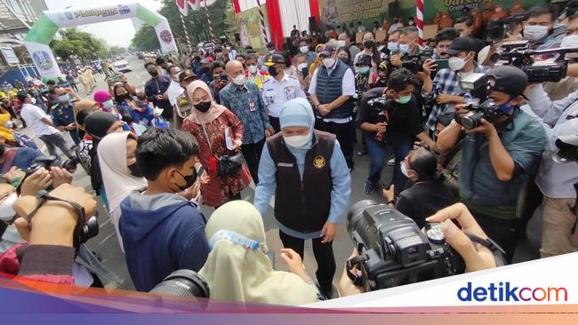 Gubernur Khofifah Berangkatkan Ribuan Warga Jatim Pulang Ke Kampung Halaman