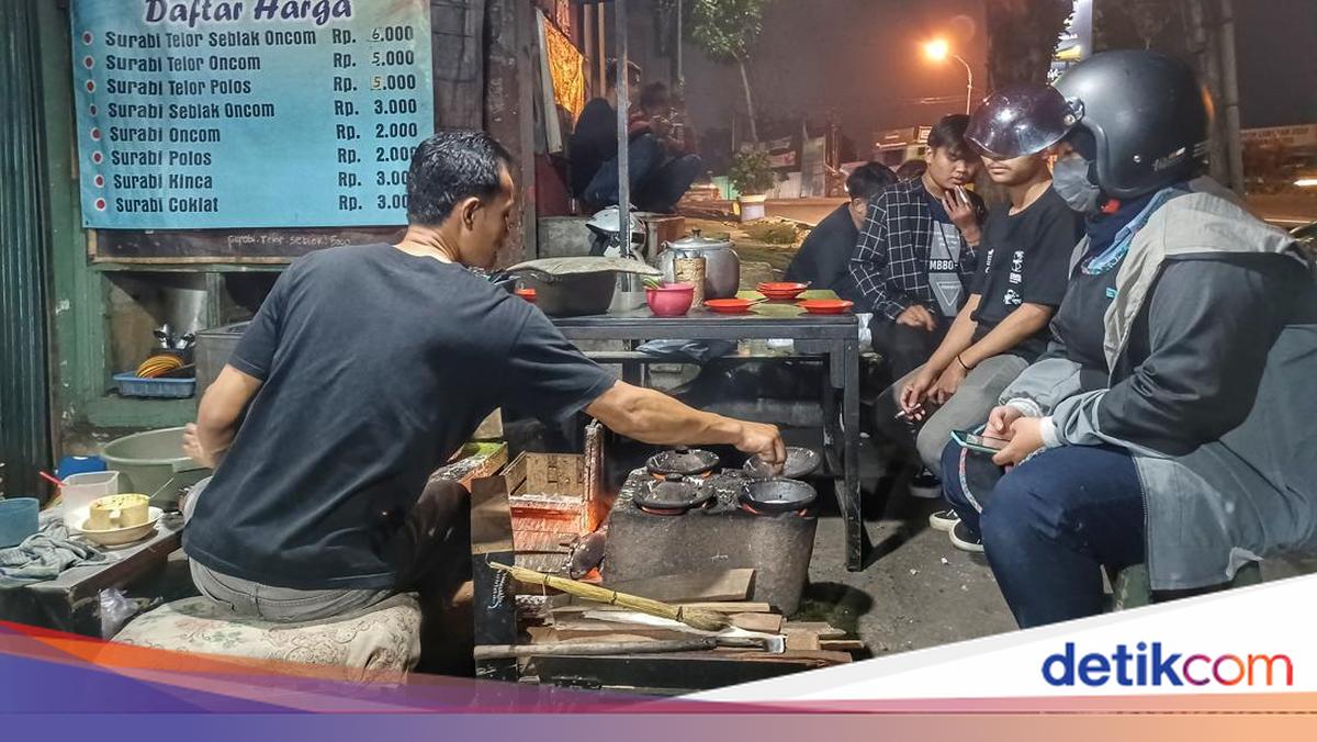 Lapar Saat Mudik, Mari Cicipi Surabi Bunderan Cibiru Bandung