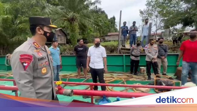 Polda Kaltara Ungkap Penjualan Ilegal 156 Ton BBM Bersubsidi di Nunukan Polda Kaltara Ungkap Penjualan Ilegal 156 Ton BBM Bersubsidi di Nunukan