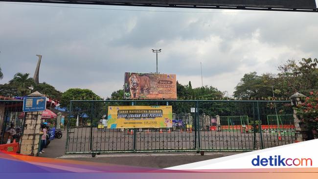 Taman Margasatwa Ragunan Tutup, Sejumlah Pengunjung Putar Balik Taman Margasatwa Ragunan Tutup, Sejumlah Pengunjung Putar Balik