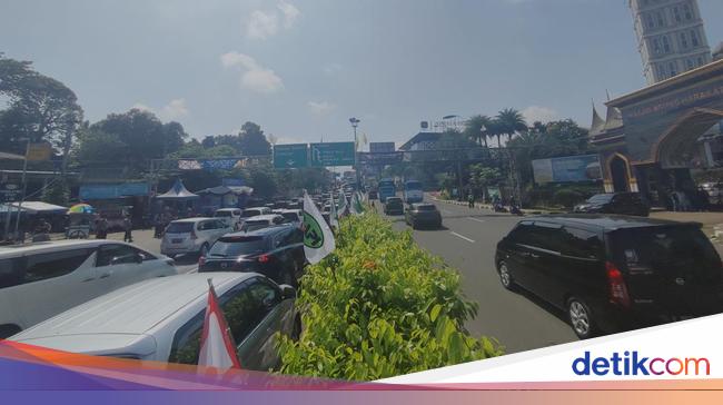 One Way Arah Puncak Dimulai, Simpang Gadog Macet