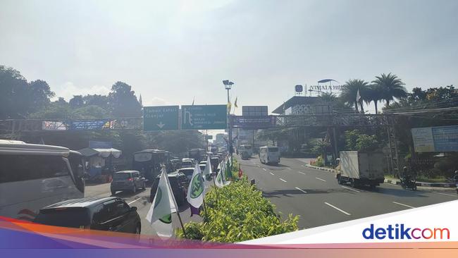One Way Arah Puncak Dimulai, Lalin Simpang Gadog Padat