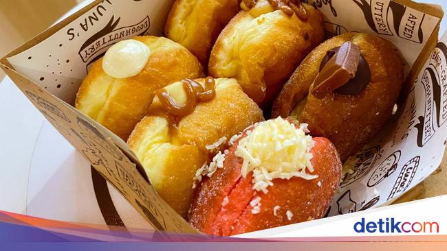 Luna's Doughnuts: Bomboloni Empuk Isi Red Velvet hingga Lotus