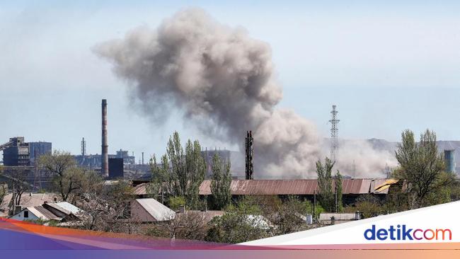 Rusia Gempur Pabrik Baja Mariupol, 100 Warga Sipil Sembunyi di Sana Rusia Gempur Pabrik Baja Mariupol, 100 Warga Sipil Sembunyi di Sana