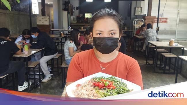 Yummy Gurih Segar Rujak Bulung Campur Kuah Pindang 'Men Runtu'