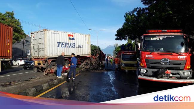 Fakta-fakta Kecelakaan Maut Truk Trailer di Boyolali