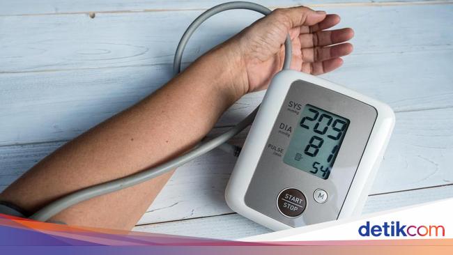 10 Cara Menurunkan Tensi Tinggi Menjadi Normal dengan Cepat dan Aman