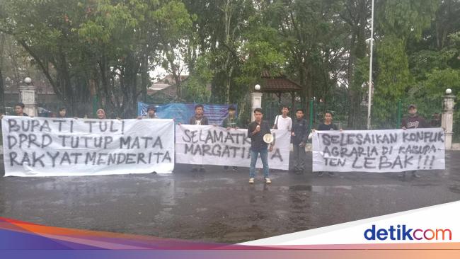 Protes Ganti Rugi Lahan Murah, Warga Minta Bupati-DPRD Lebak Turun Tangan Protes Ganti Rugi Lahan Murah, Warga Minta Bupati-DPRD Lebak Turun Tangan