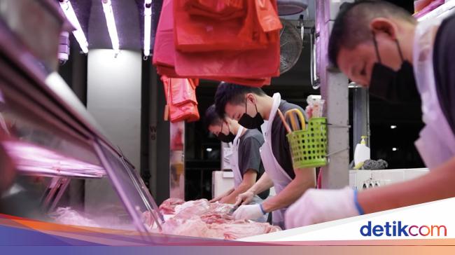 Berhenti Kerja, Kakak Beradik Ini Mantap Jualan Daging Babi di Pasar ...