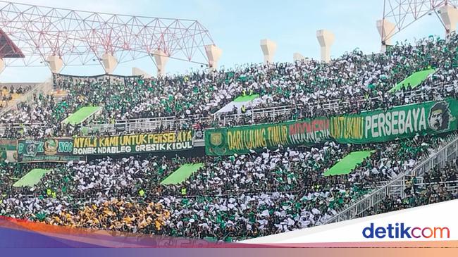 Surabaya Ultah, Bonek Tak Kasih Kado Tapi...