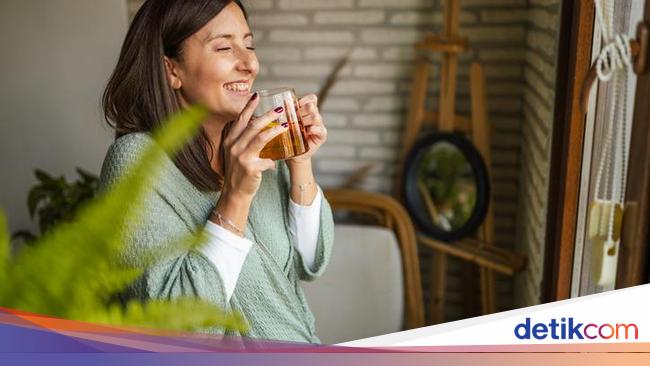 Di Balik Nikmatnya Teh Hangat, Ada 5 Manfaat Sehat Ini