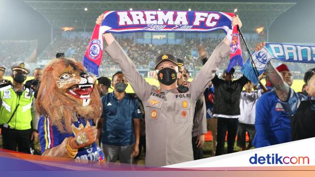 Kapolres Malang AKBP Ferli Hidayat Dicopot Buntut Tragedi Kanjuruhan