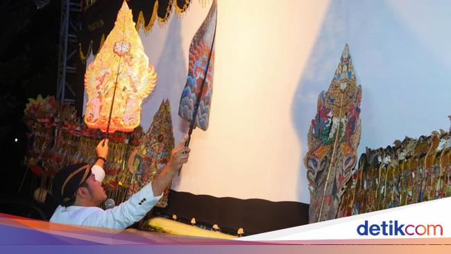 Gunungan Wayang: Fungsi, Jenis, Simbol dan Filosofinya