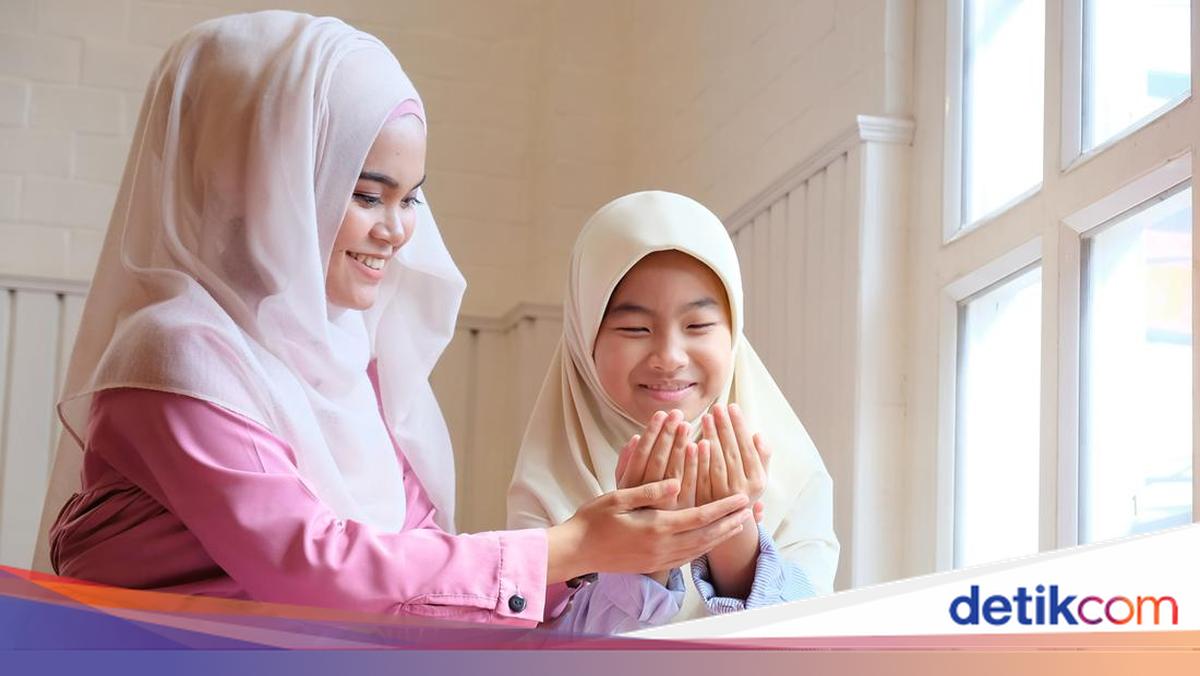 20 Doa Pendek Sehari-hari, Lengkap dengan Tulisan Arab, Latin dan Artinya