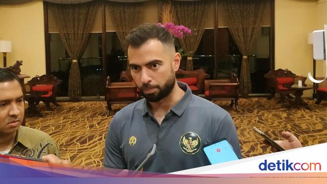 DPR Terima Surpres Permohonan Naturalisasi Jordi Amat dan Sandy Walsh DPR Terima Surpres Permohonan Naturalisasi Jordi Amat dan Sandy Walsh