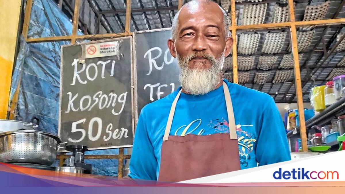 Selama 21 Tahun, Kakek Ini Tetap Jualan Roti Canai Seharga Rp 1.600
