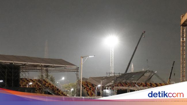 Jakpro Sebut Atap Tribun Formula E Roboh karena Belum Selesai Konstruksi