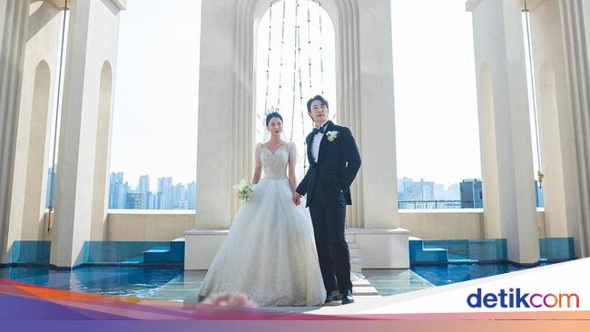 Hoon U-KISS dan Hwang Ji Seon eks Girls' Day Resmi Menikah