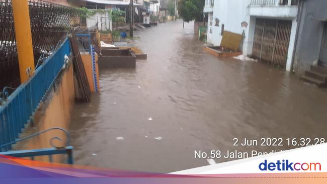 Hujan Deras, 4 Titik di Kota Bekasi Banjir