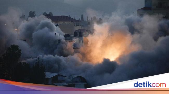 Bummm... Israel Hancurkan Rumah Milisi Palestina di Tepi Barat Bummm... Israel Hancurkan Rumah Milisi Palestina di Tepi Barat